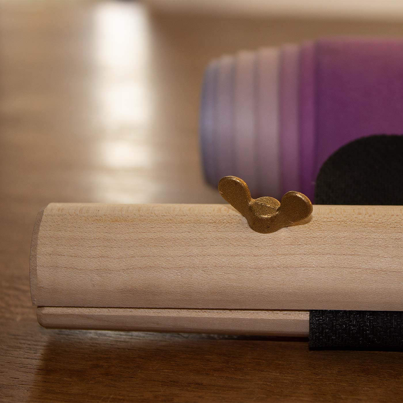 Maple yoga mat hanger – Studio Felicidade